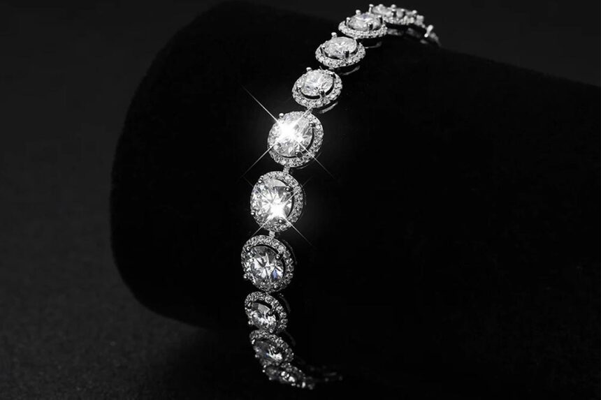 5 Pointer Triple Line Diamond Bracelet - Eclat Diamond